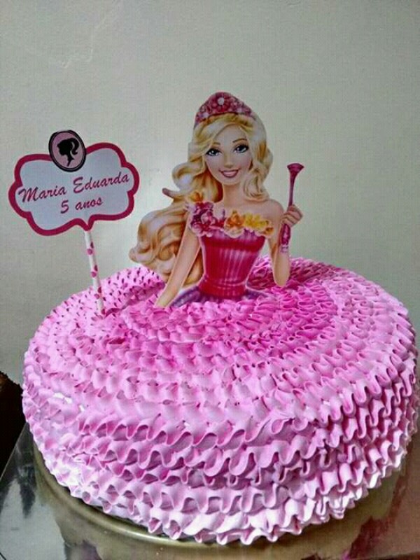 Bolo da Barbie: 30 ideias para você se inspirar!