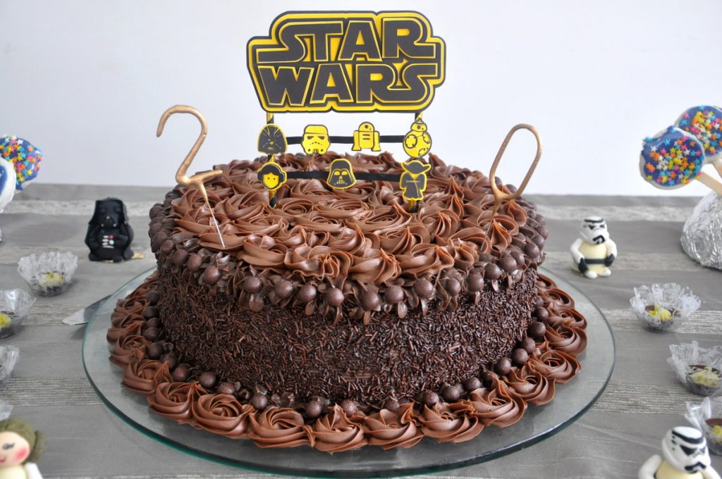 Bolo Star Wars: 60 modelos e dicas para os fanáticos em Star Wars, confira!