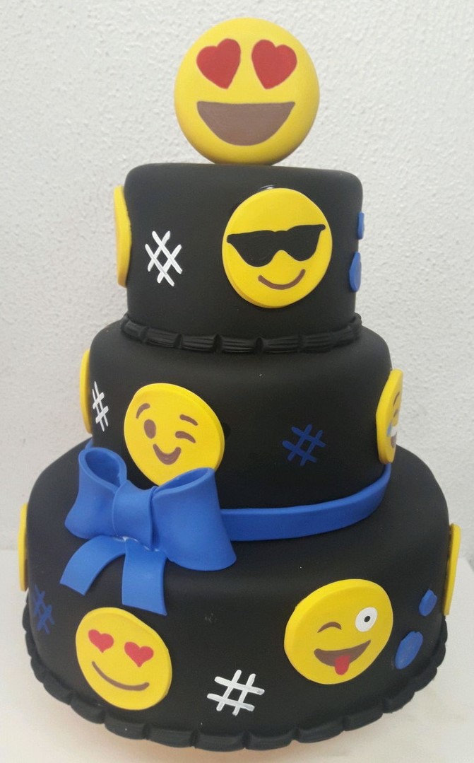 Bolo Emoji: 60 modelos lindinhos para se inspirar, confira!
