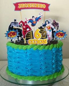 Bolo Liga da Justiça: 80 Modelos e Dicas Imperdíveis, Confira!