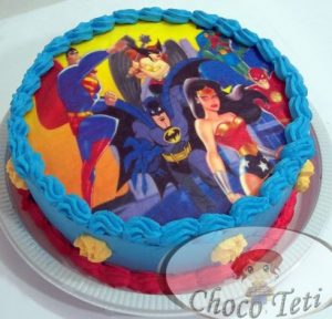 Bolo Liga da Justiça: 80 Modelos e Dicas Imperdíveis, Confira!