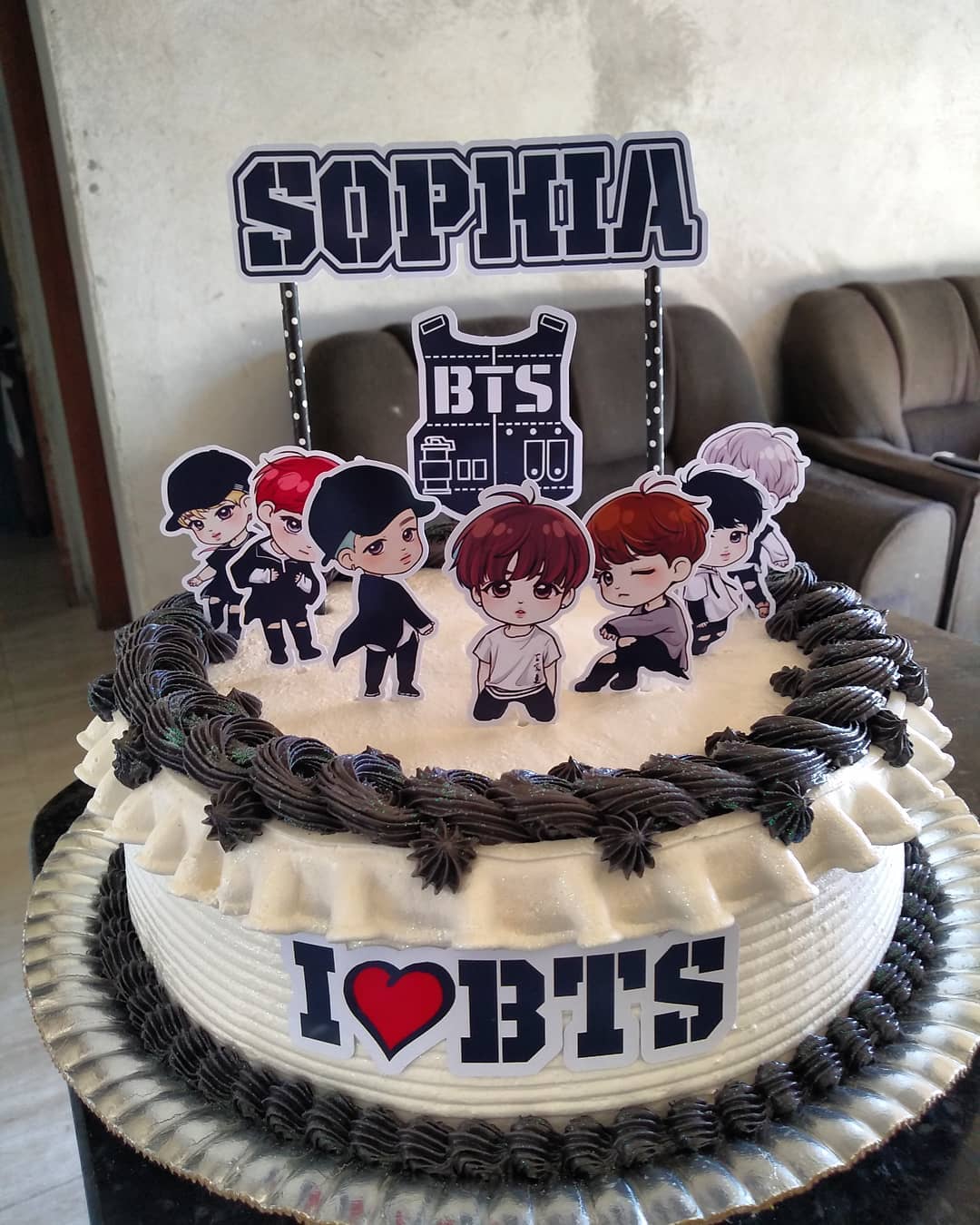 Bolo BTS: 80 opções especiais para a sua festa
