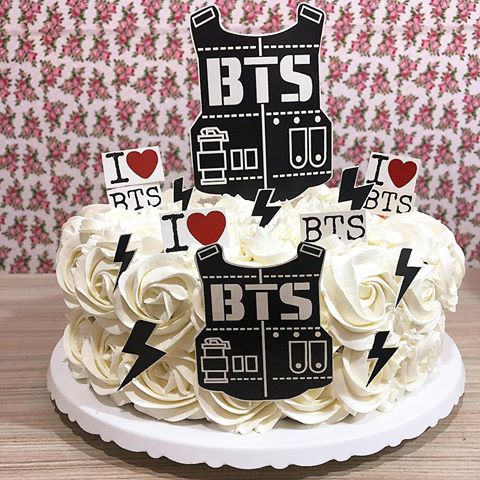 Bolo BTS: 80 opções especiais para a sua festa