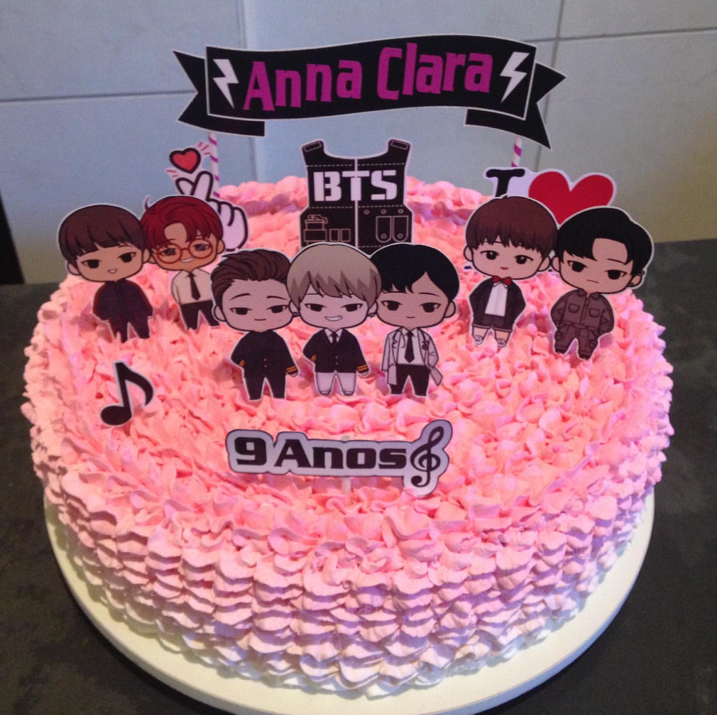 Bolo BTS: 80 opções especiais para a sua festa