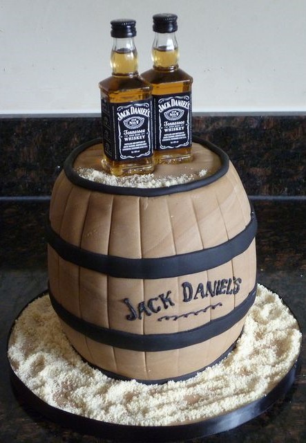 Bolo Jack Daniels: 60 Modelos Para Conferir!