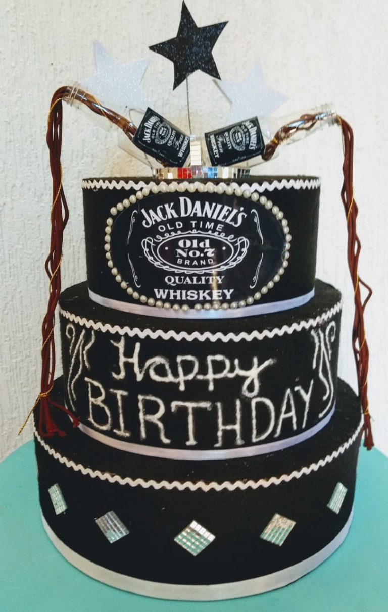 Bolo Jack Daniels: 60 Modelos Para Conferir!