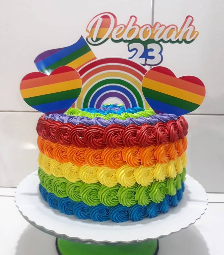 Bolo Arco-íris: 80 ideias coloridas que vão te encantar