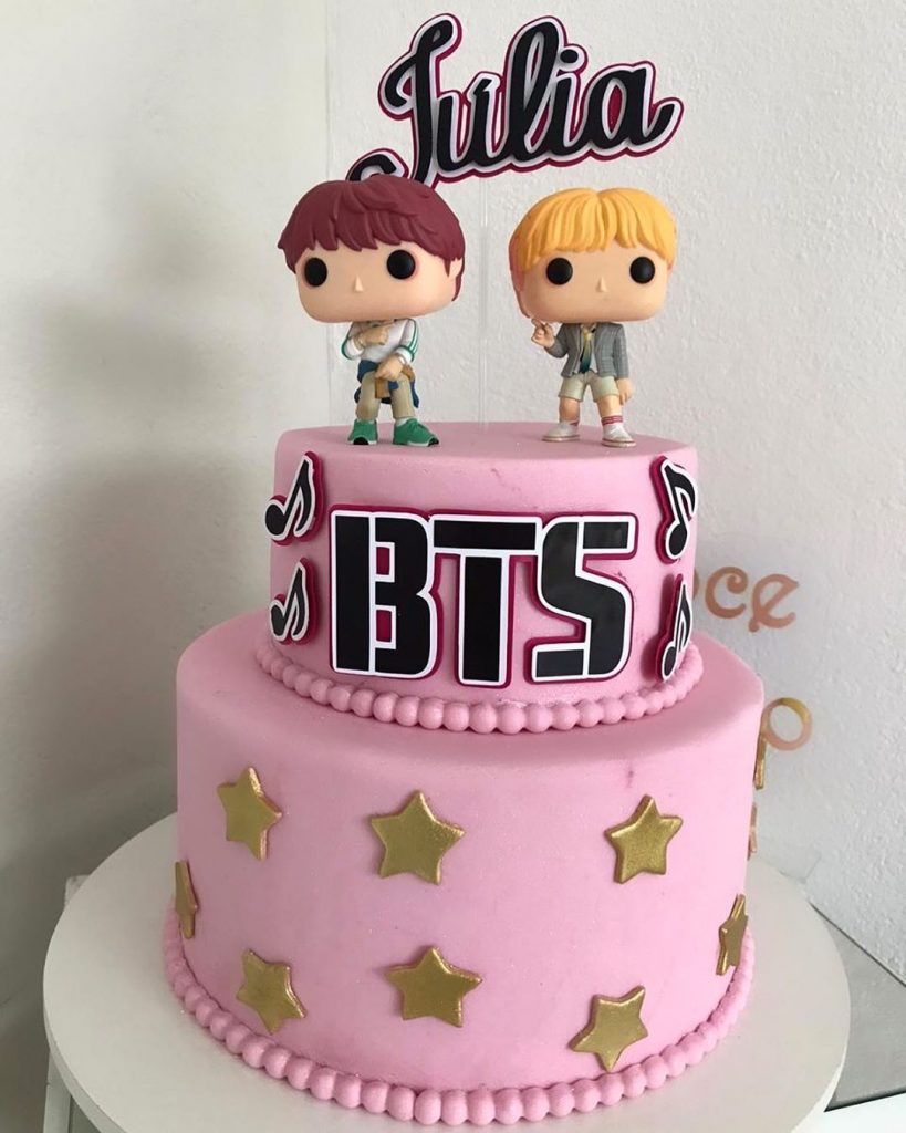 Bolo BTS: 80 opções especiais para a sua festa