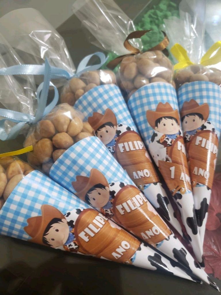 Como fazer Cone de papel: Um Guia com 60 Modelos Atrativos